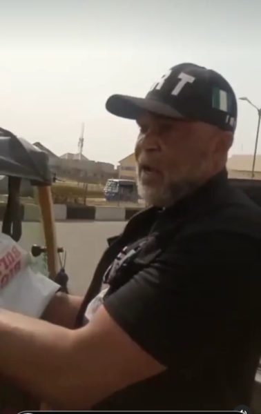 Policeman shares bags of rice to ‘keke’ rider, passengers - MicroSecondNews