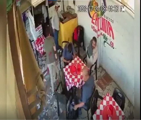 Huge gas explosion at Mexican restaurant (Video) - MicroSecondNews