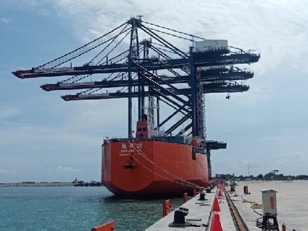 Buhari celebrates arrival of first ship at Lekki Deep Sea Port ...