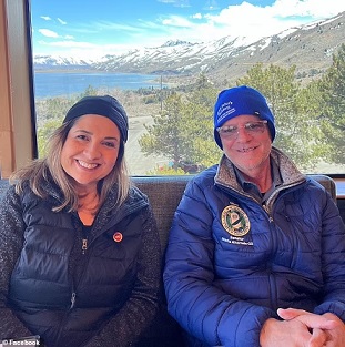 Ex-staff accused US senator of using him as sex slave - MicroSecondNews